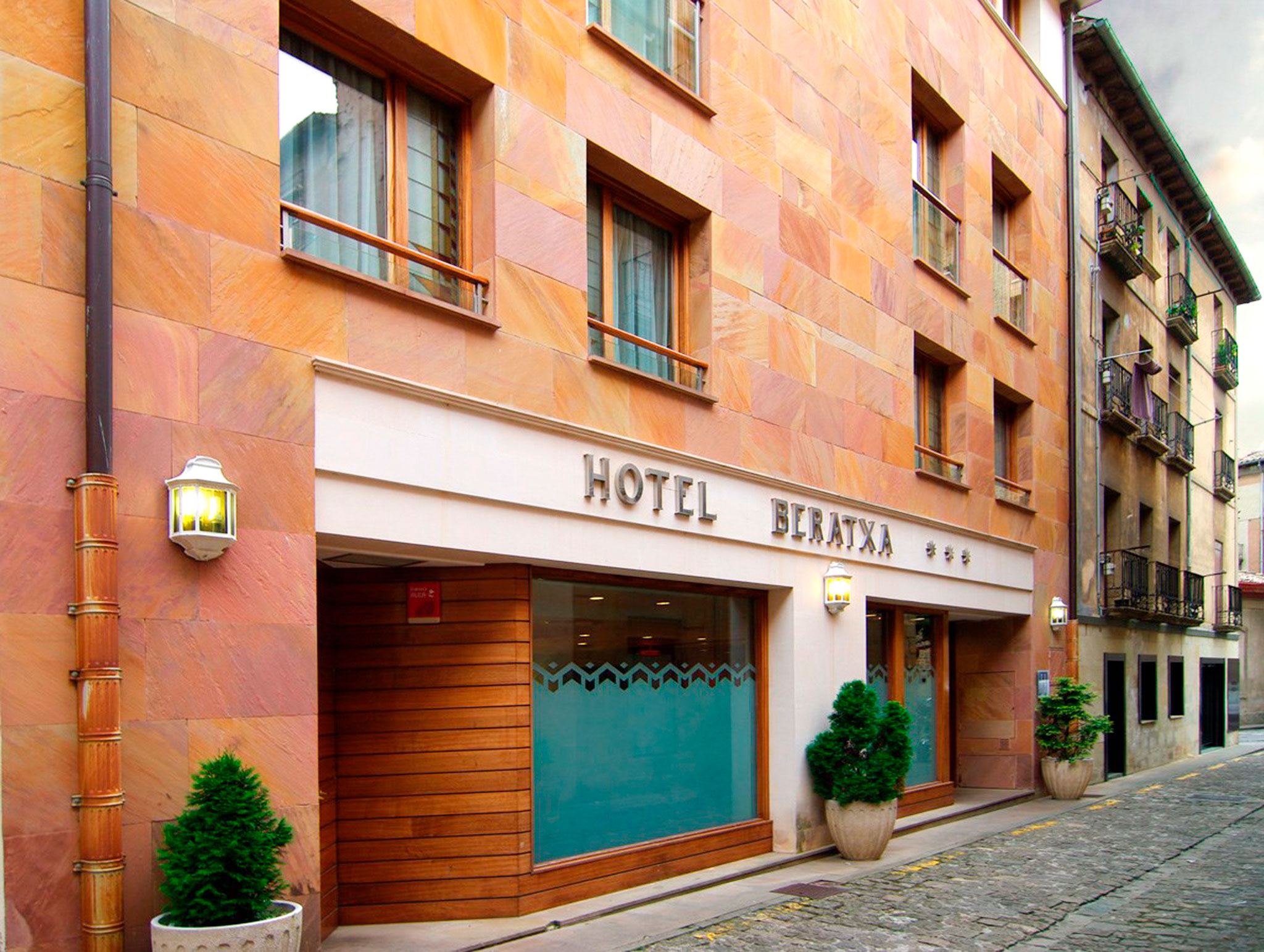 Tu hotel en Tafalla, Hotel Beratxa, moderno, equipado y conectado.